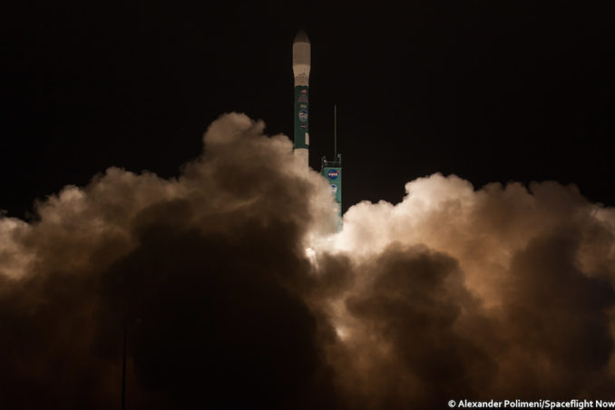 Photos: Final Delta 2 launch shines before dawn in California ...