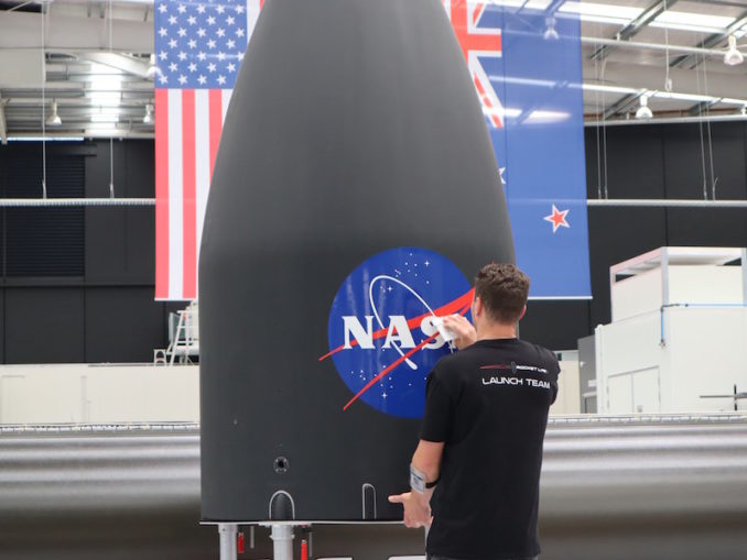 NASA turning to U.S. industry to build asteroid redirect craft ...