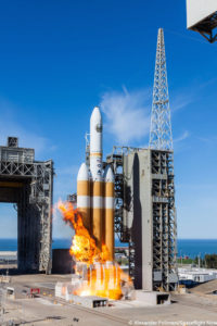 Photos: Delta 4-Heavy blasts off from Vandenberg – Spaceflight Now
