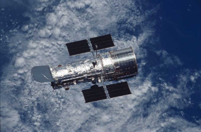 Hubble’s premier camera resumes observations – Spaceflight Now