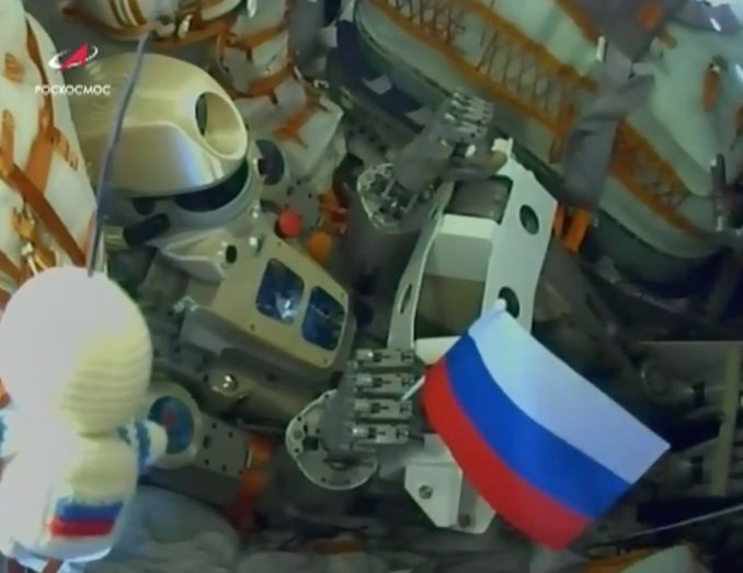 Robot-carrying capsule launches on test flight to space station ...