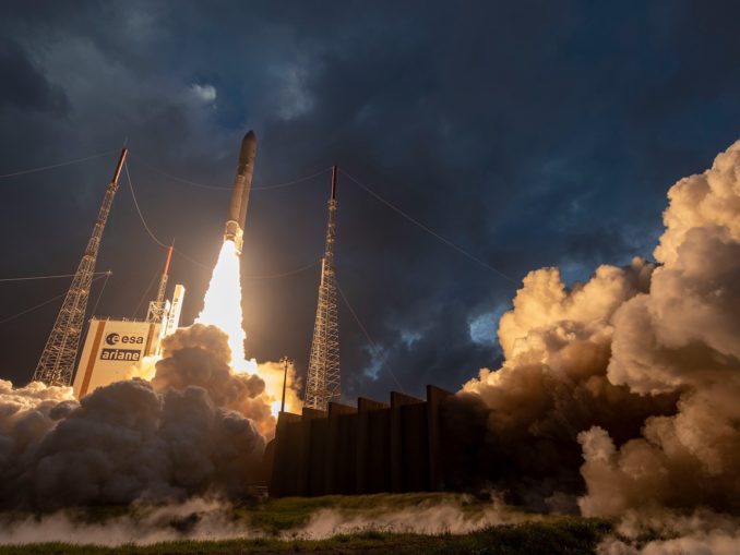 Live coverage: SpaceX launches GPS satellite – Spaceflight Now