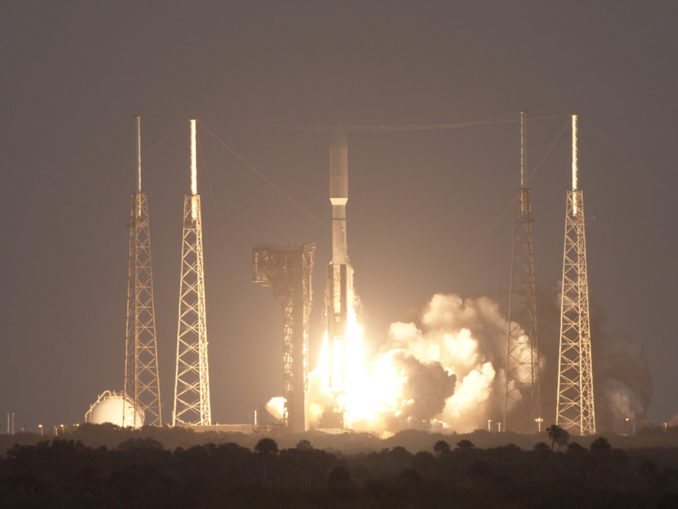 Live coverage: Dragon cargo capsule arrives at space station – Spaceflight Now