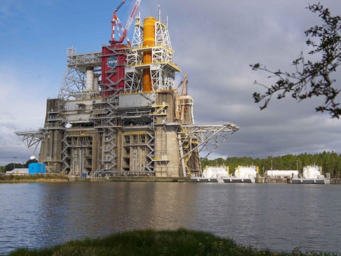 Watch SpaceX Dragon launch pad escape system testing – Spaceflight Now