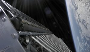 SpaceX rolls out Falcon 9 rocket for another Starlink mission ...