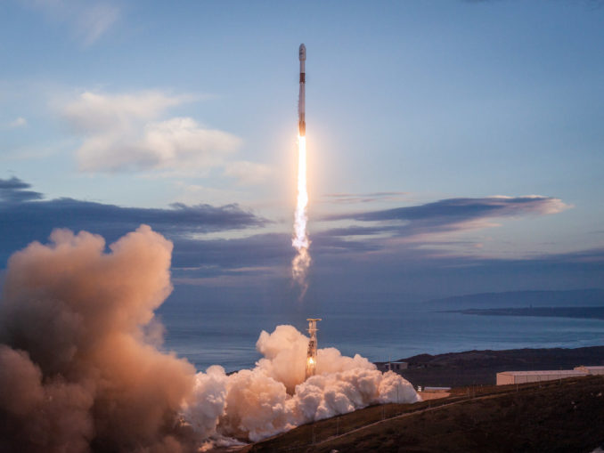 Video: Tribute to NASA’s retiring George Diller – Spaceflight Now