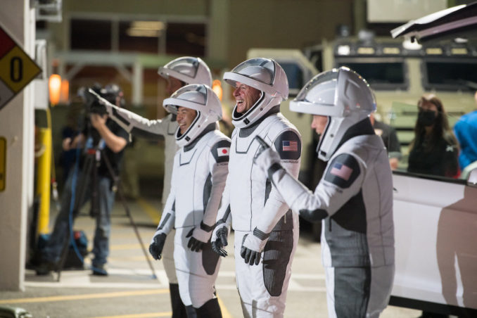 Dragon crew rehearses for launch day, first-look weather forecast looks ...