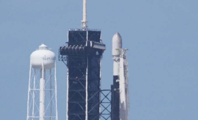 Photos: Falcon 9 stands ready for weekend launch – Spaceflight Now