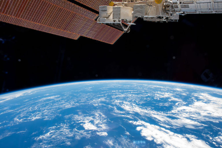 NASA, Axiom sign agreements moving ahead with first commercial station ...