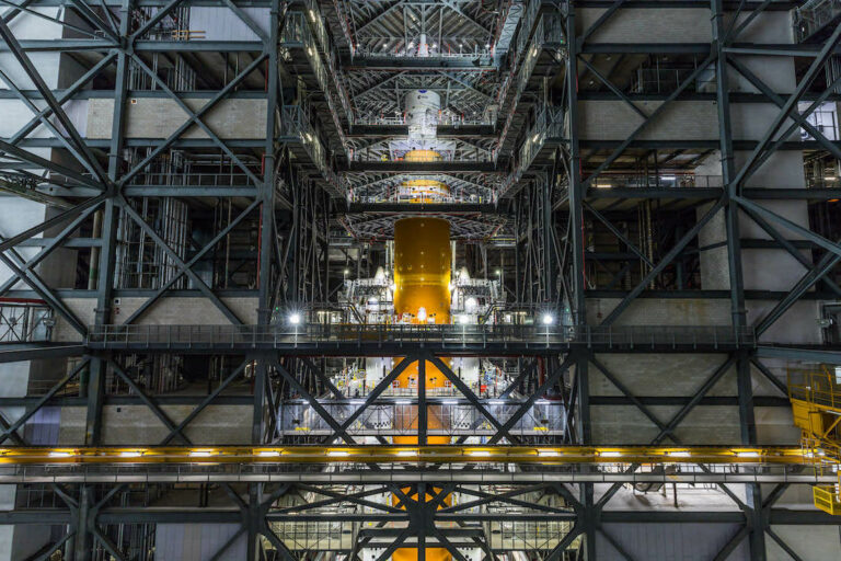NASA shows off finished SLS moon rocket, Webb telescope – Spaceflight Now