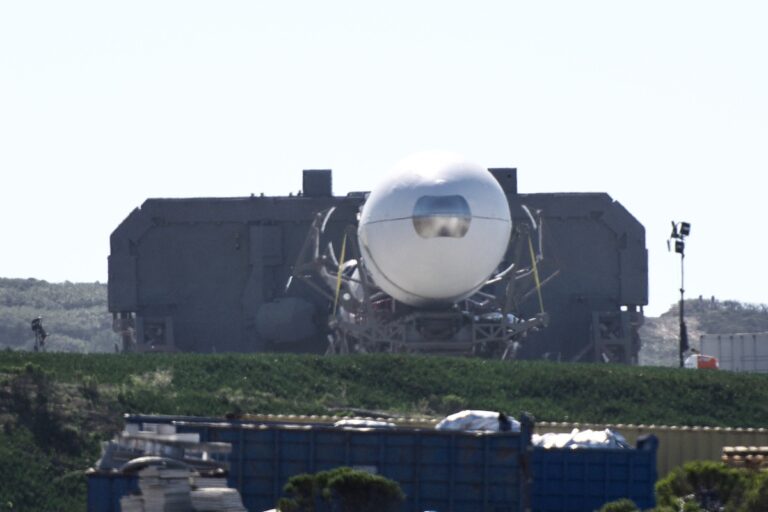 SpaceX set to launch top secret spy payload from California ...