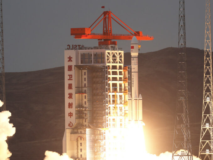 Photos: SpaceX’s rocket landing platform back in port – Spaceflight Now