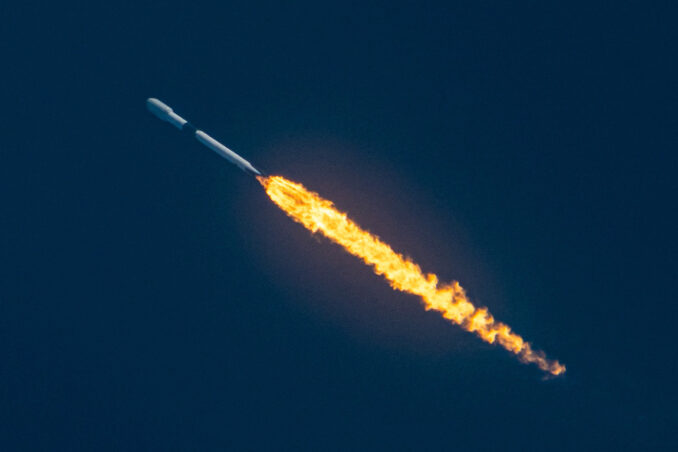 SpaceX’s first-gen Starlink fleet halfway complete after back-to-back ...