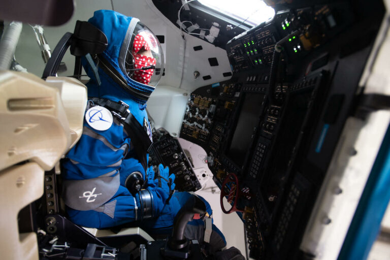 Boeing’s Starliner spacecraft lands in New Mexico after successful test ...