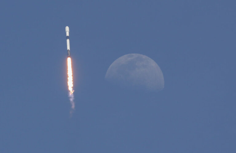 SpaceX rocket hauls Egyptian telecom satellite toward geosynchronous ...