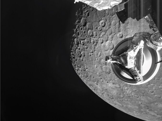 European space plane flies around the world on test flight ...