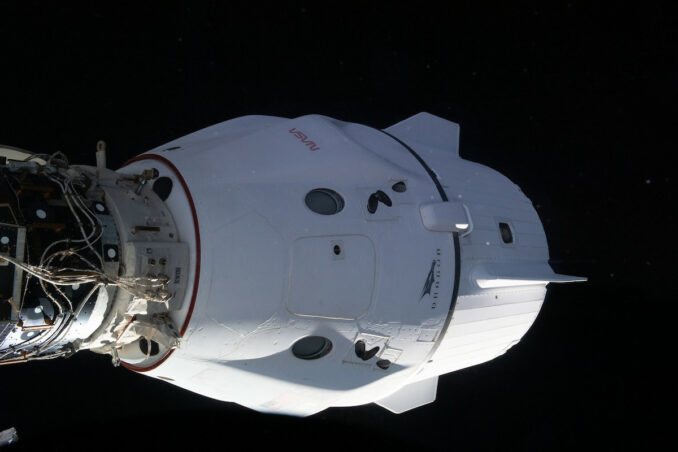 NASA, SpaceX delay crew capsule return to wait for better weather ...