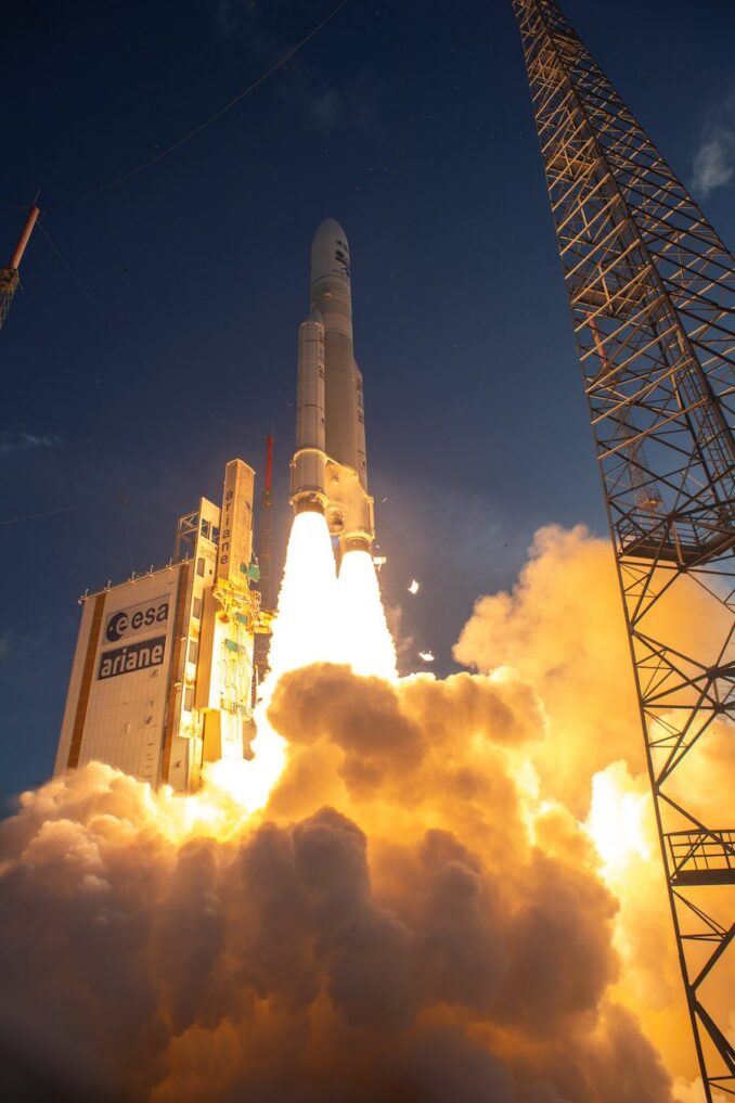 Ariane 5 rocket launches new European Meteosat satellite, two Intelsat ...