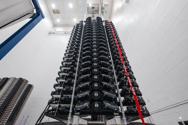 SpaceX unveils first batch of larger upgraded Starlink satellites ...