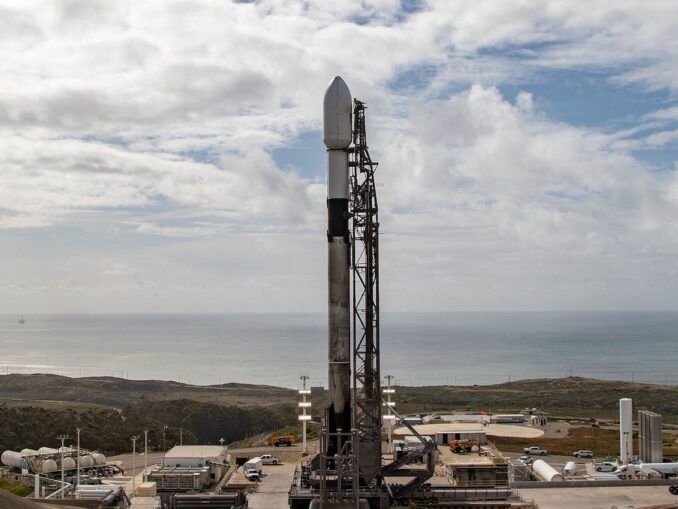 Top ten Rosetta images from 10km – Spaceflight Now