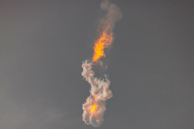 SpaceX launches largest rocket ever built, but test flight ends in ...