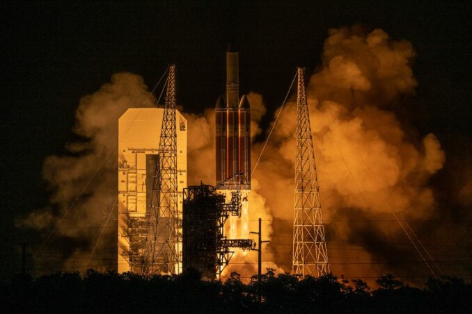 Delta 4-Heavy rocket lifts off with NRO spy satellite – Spaceflight Now