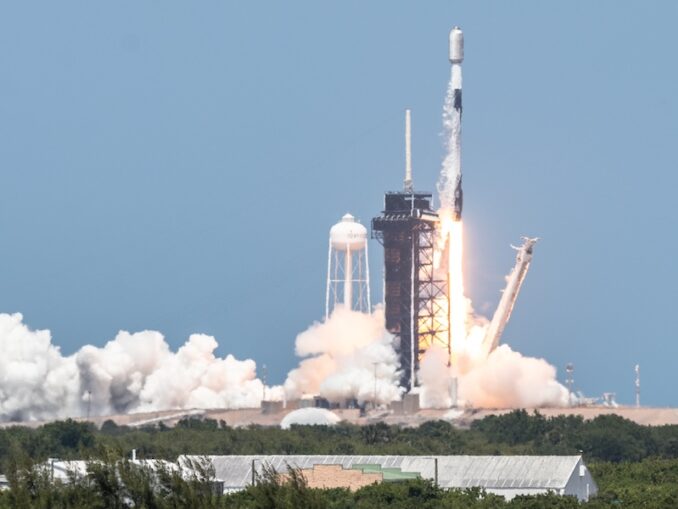 SpaceX completes Falcon 9 double launch day with Starlink mission from ...