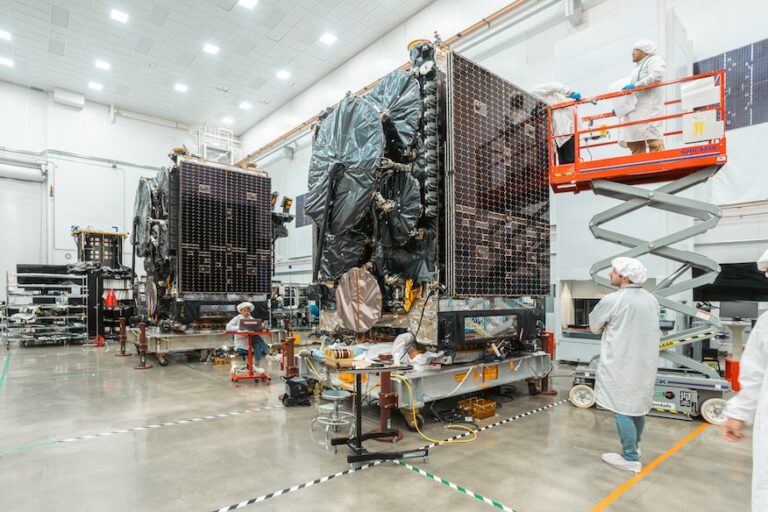 SpaceX launched twin communications satellites for Space Norway ...