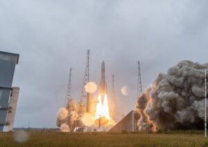 Arianespace successfully launches Ariane 6’s first commercial launch ...