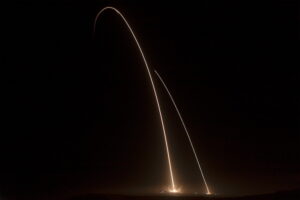 SpaceX launches 450th Falcon 9 rocket, breaks booster turnaround record ...