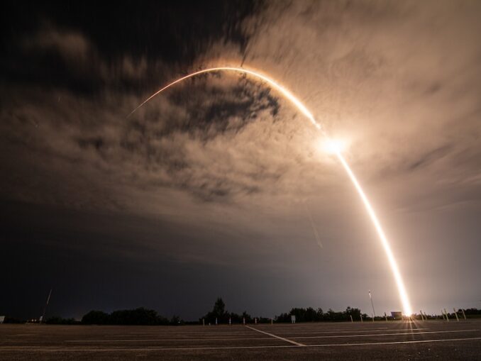 SpaceX sticks first Falcon 9 booster landing in The Bahamas ...