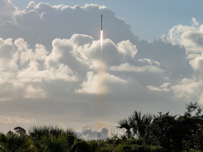 Launch Pad Live: Feeds from Starbase and Kennedy Space Center ...