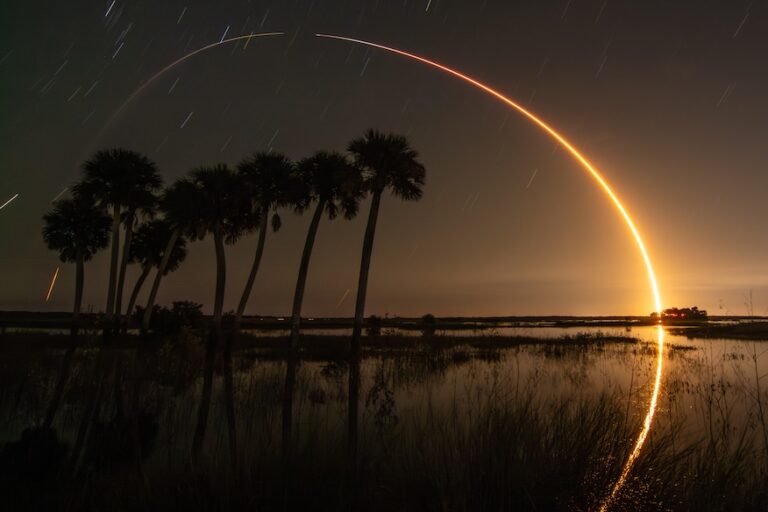 SpaceX launches 24 Amazon Kuiper satellites following days of weather ...